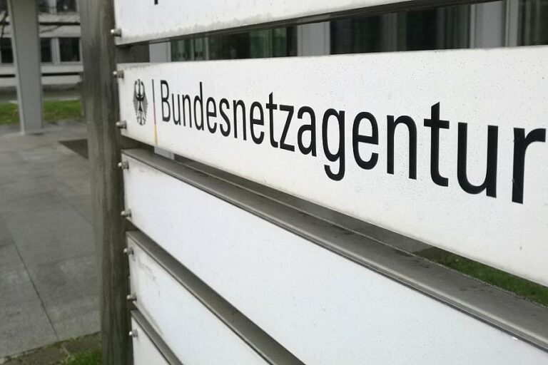 Stromspeicher-Hochlauf: 9.710 Anträge für Batteriespeicher 2024 mit 661 ...